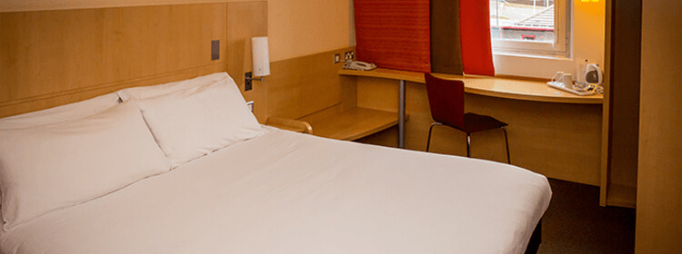 Heathrow Terminal 4 Hotels | Bargain +Parking Deals